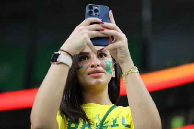 Chùm ảnh Dàn Mỹ Nữ Brazil Khoe Sắc Lần Cuối Trên Khán đài World Cup 2022